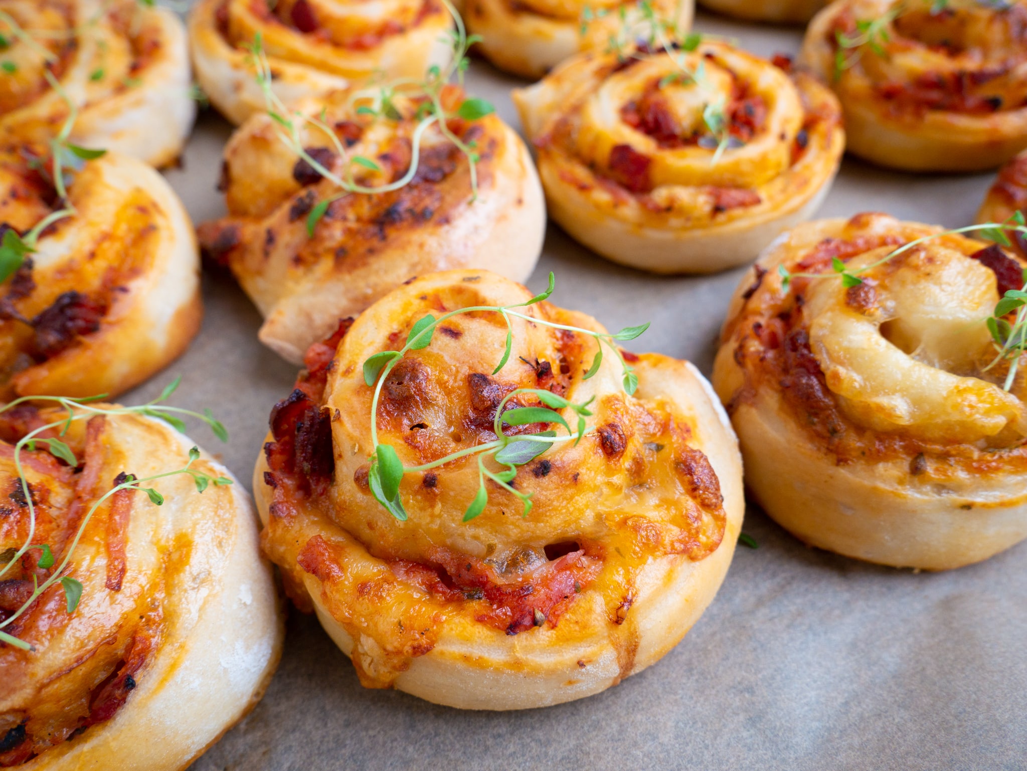 Pizzasnegle med skinke og pepperoni - Mummum.dk