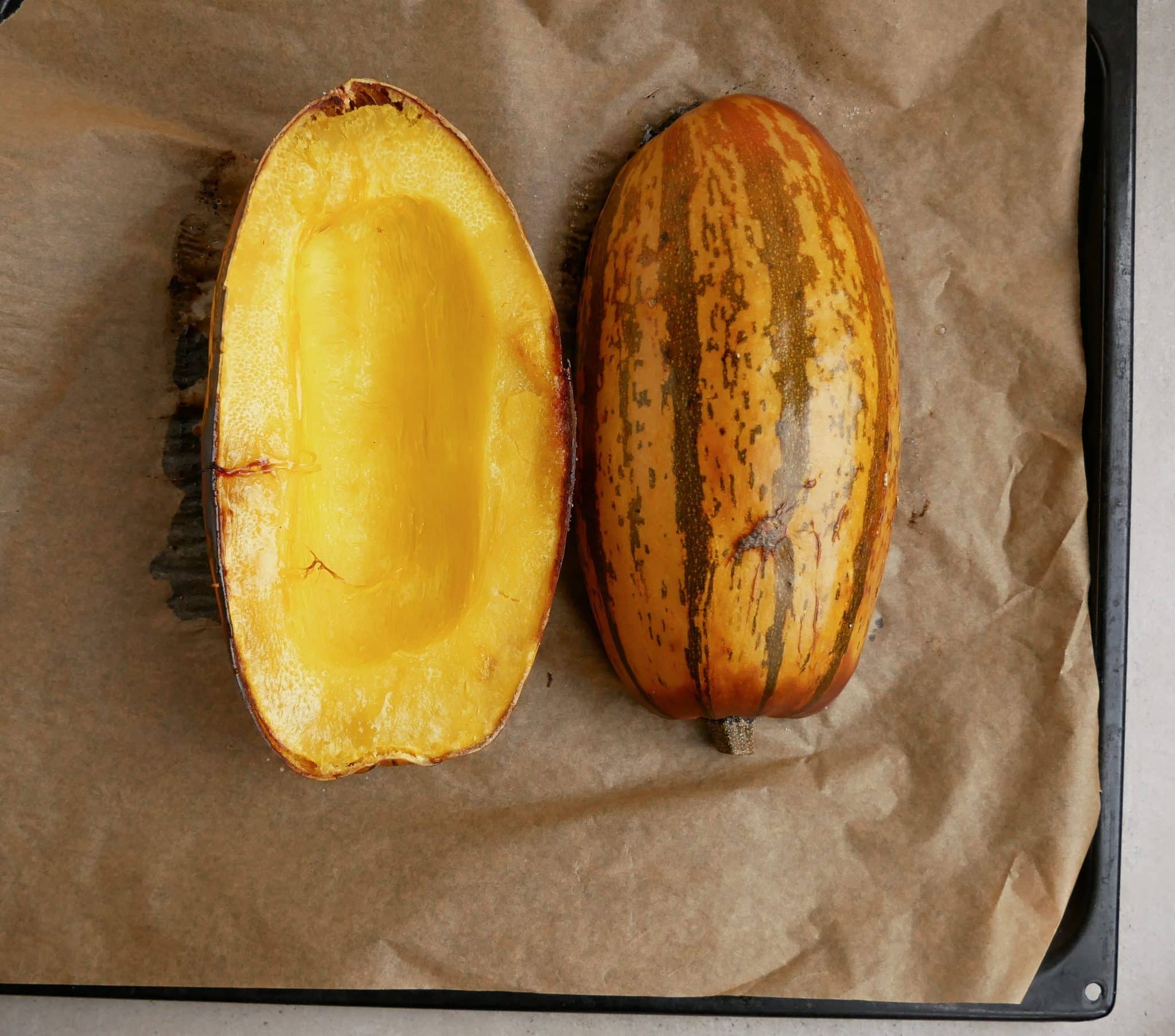 Sådan laver du stripetti squash - Spaghetti squash - Mummum.dk