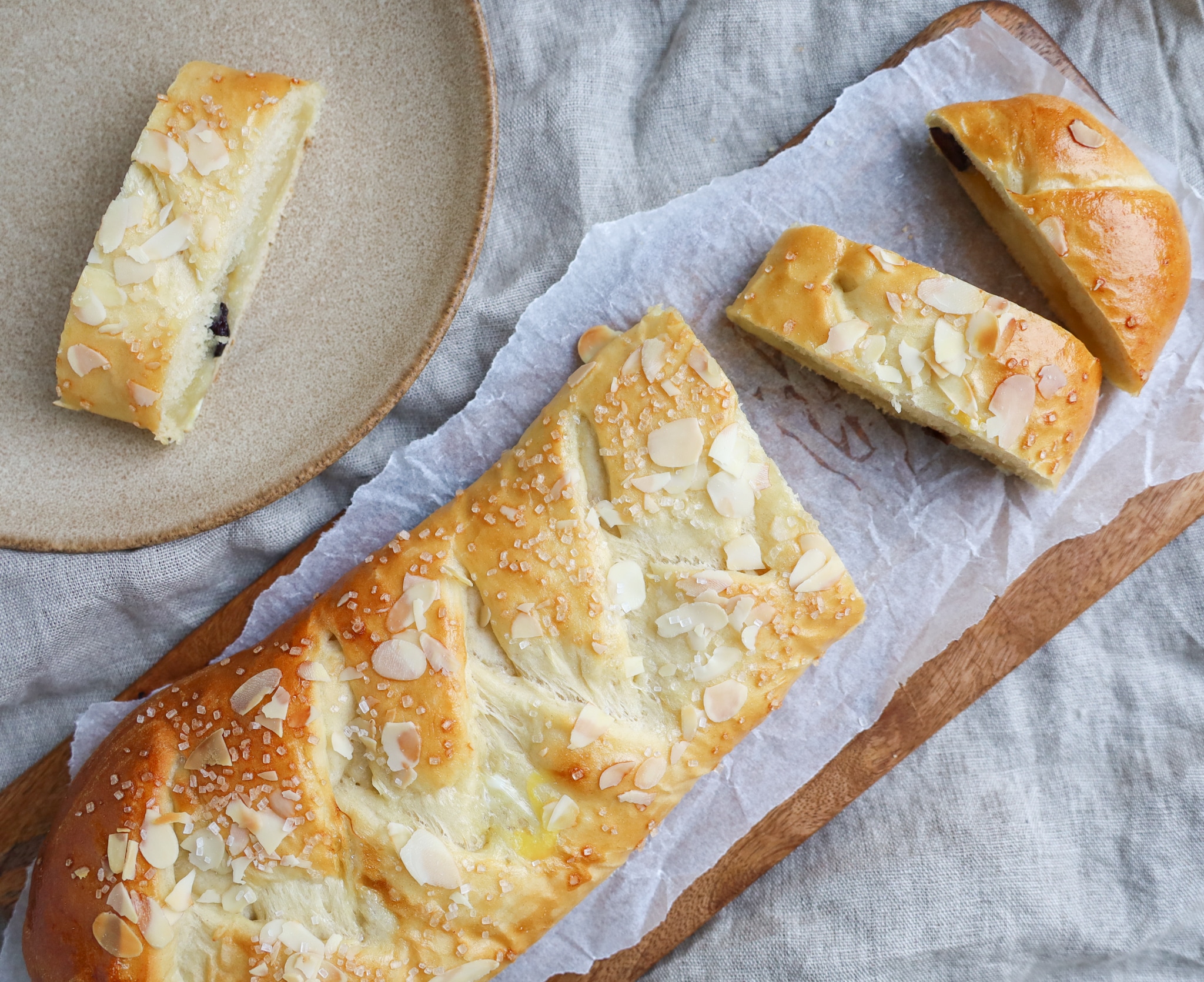 Gammeldags kringle med remonce og rosiner - Mummum.dk