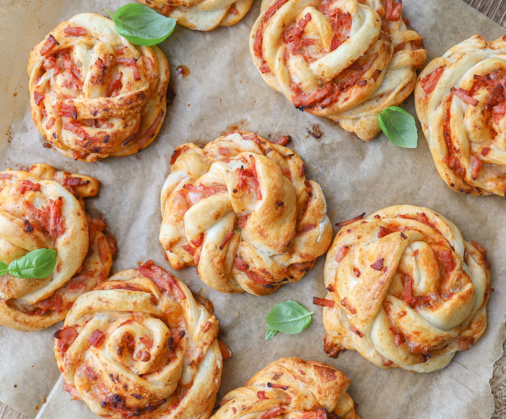 Pizzasnurrer - Opskrift på nemme pizzasnurrer - Mummum.dk