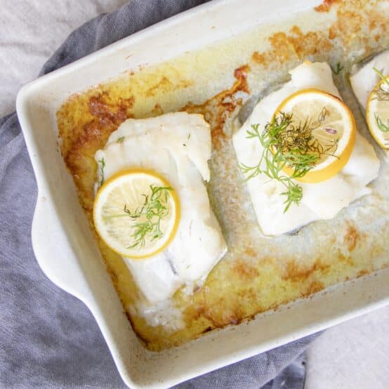 Fisk i fad - Opskrifter på laks, torsk og rejer i fad - Mummum.dk