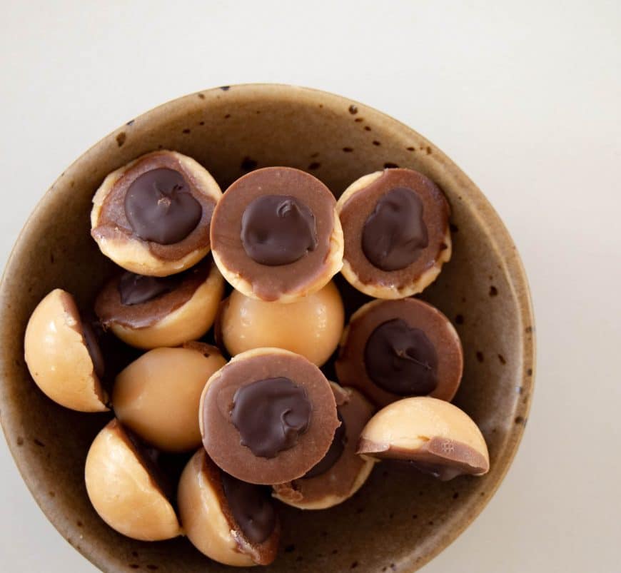 Toffifee - Opskrift på Hjemmelavet Toffifee - Mummum.dk